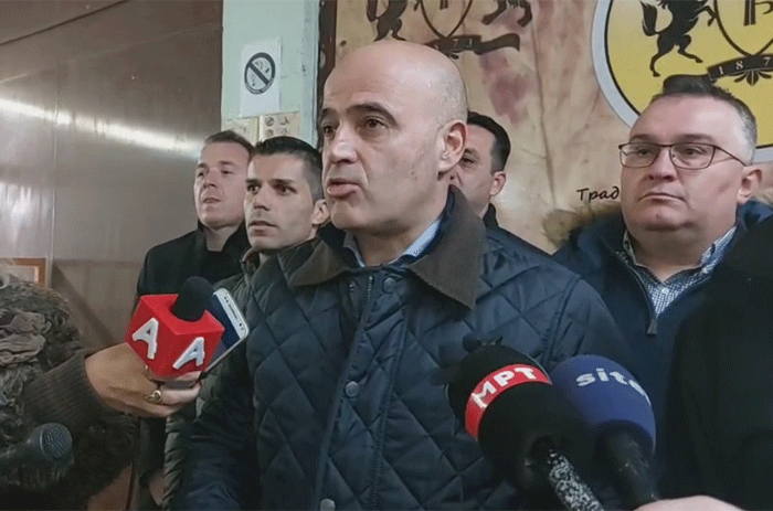 Премиерот Ковачевски во посета на Општина Куманово Сител Телевизија