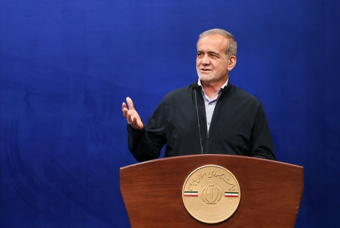 Пезешкијан Трамп зборува за мир и истовремено се заканува Сител Телевизија