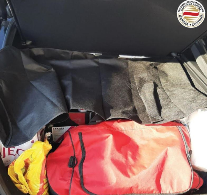 Спречен обид за шверц на 126 литри прекурзори за призводство на дрога