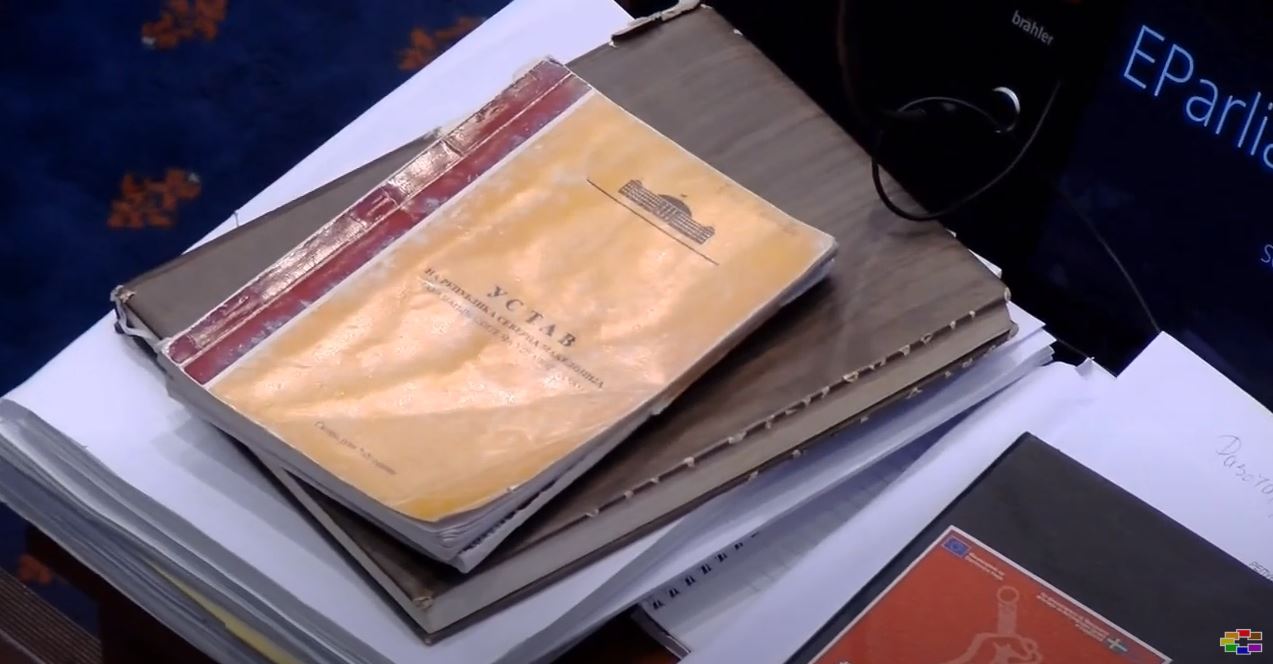 Анализа Каде се движи Македонија кон уставни измени или предвремени избори Сител Телевизија